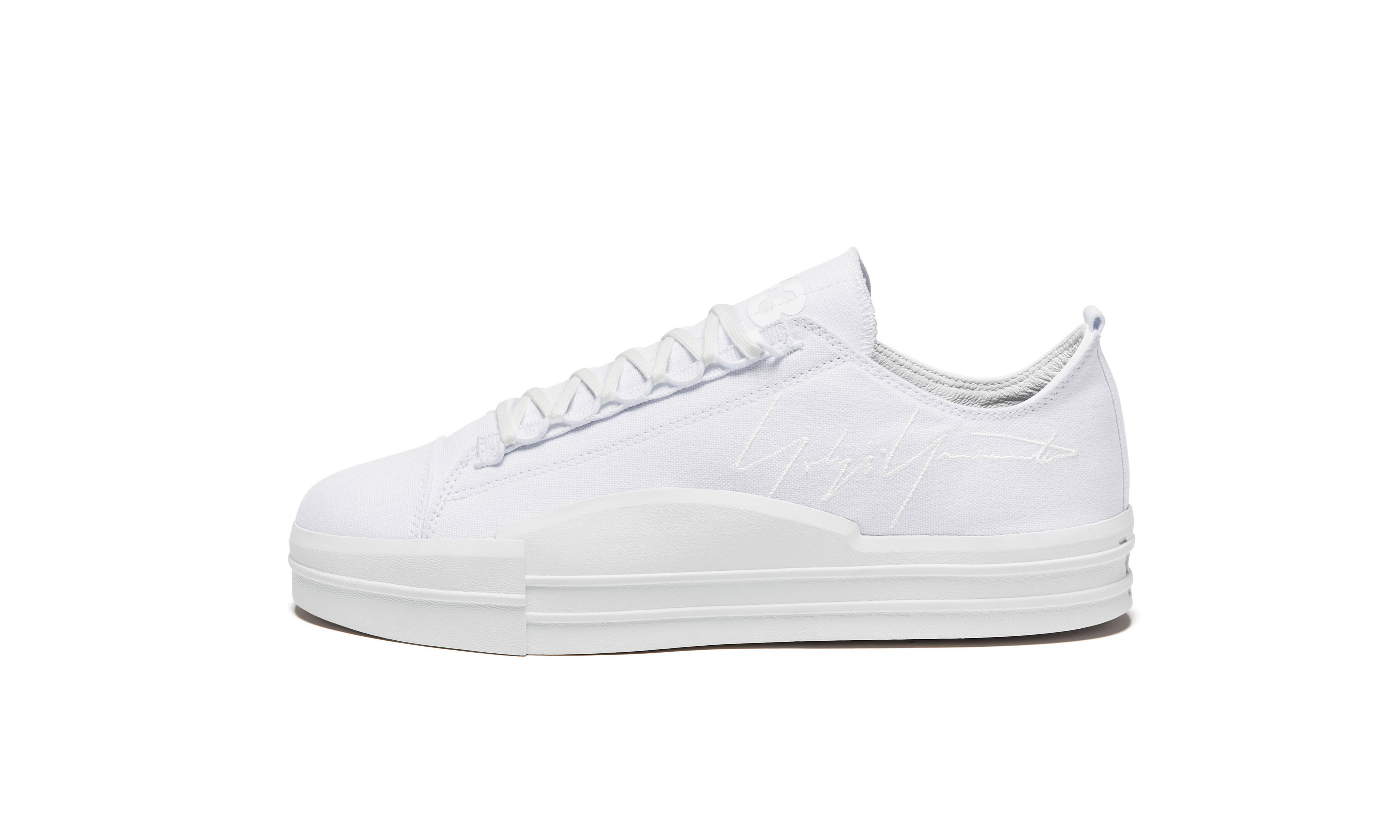 灵感源于经典，独家预览 Y-3 2019 秋冬鞋履系列 – NOWRE现客