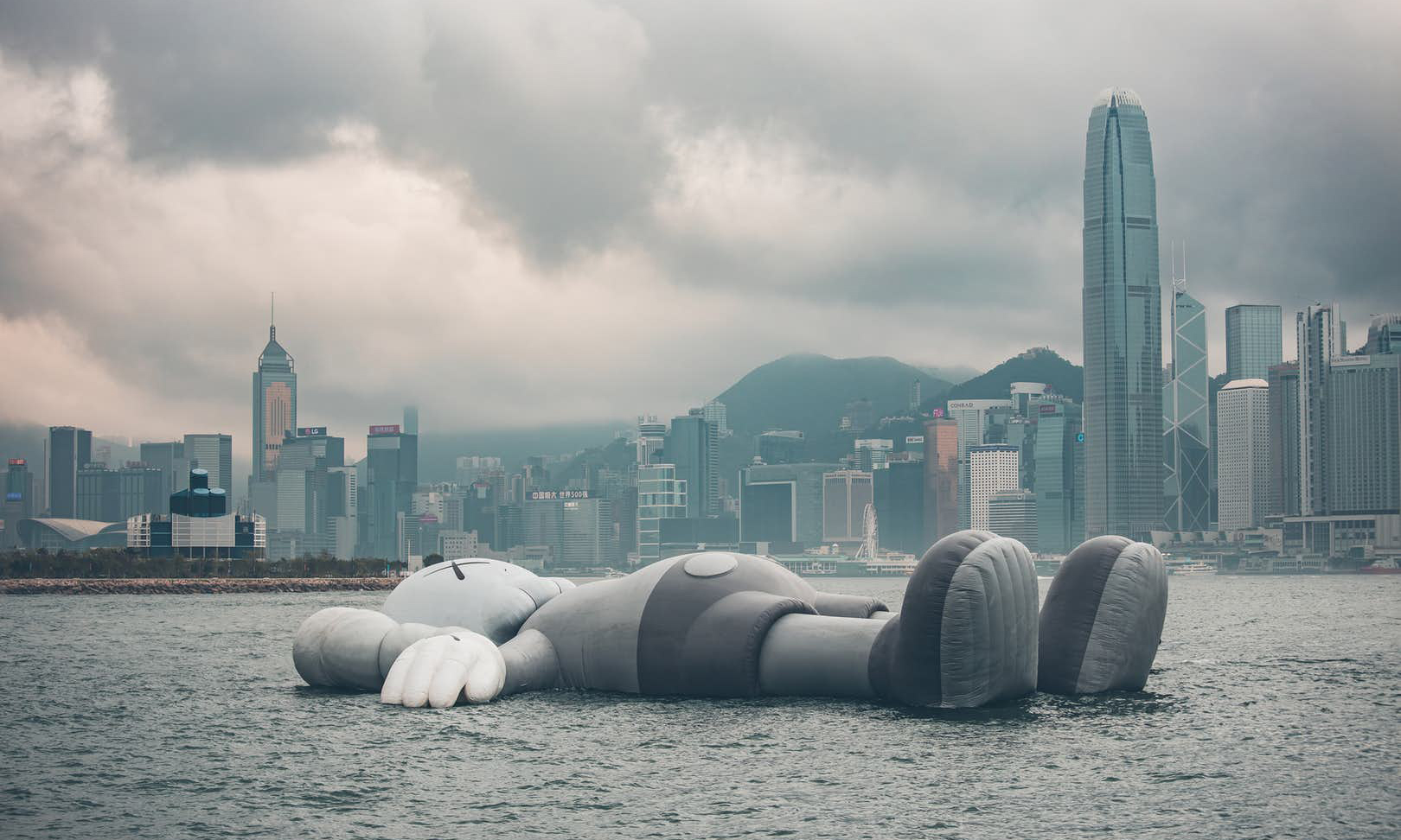 这个周末，和 KAWS 一起在富士山露营 – NOWRE现客