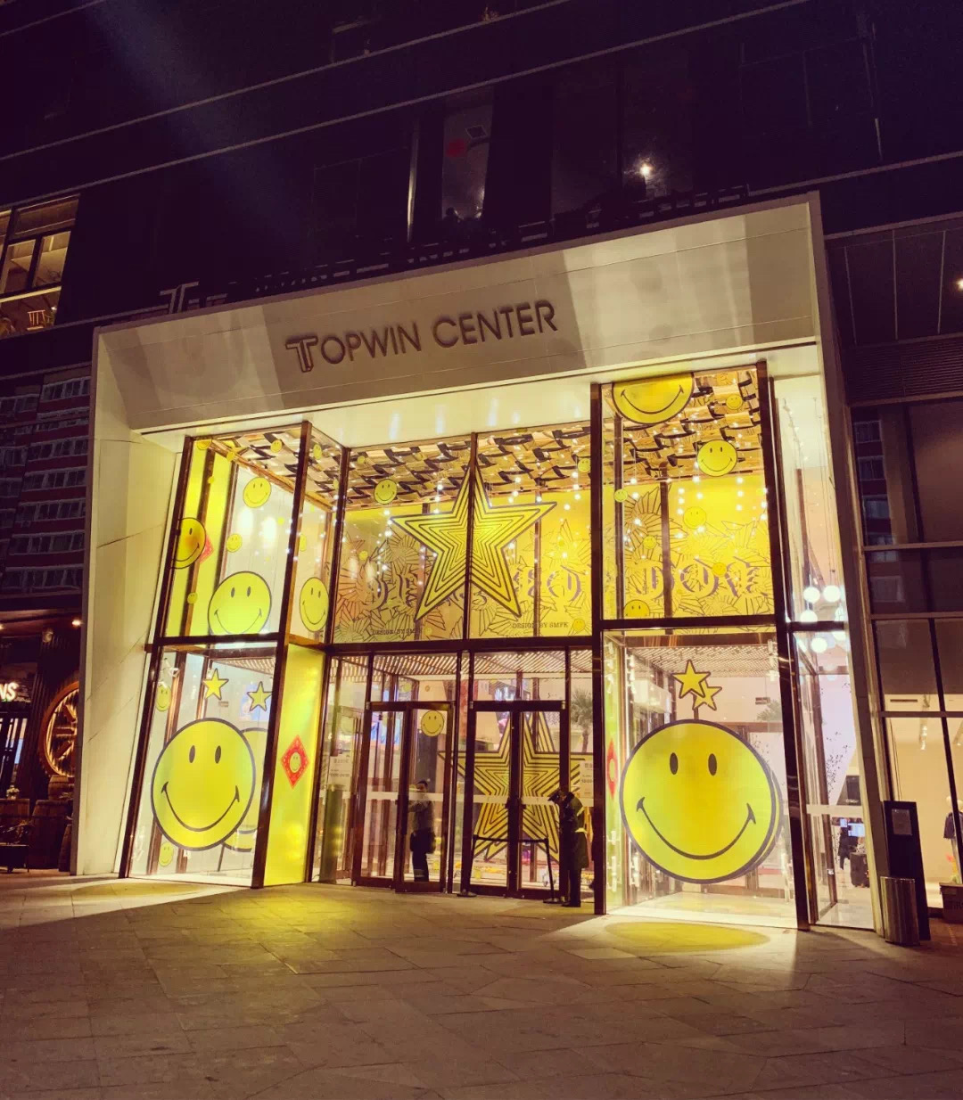 面对今年的恶劣环境，为什么 SMFK 仍选择开设线下精品店？ – NOWRE现客