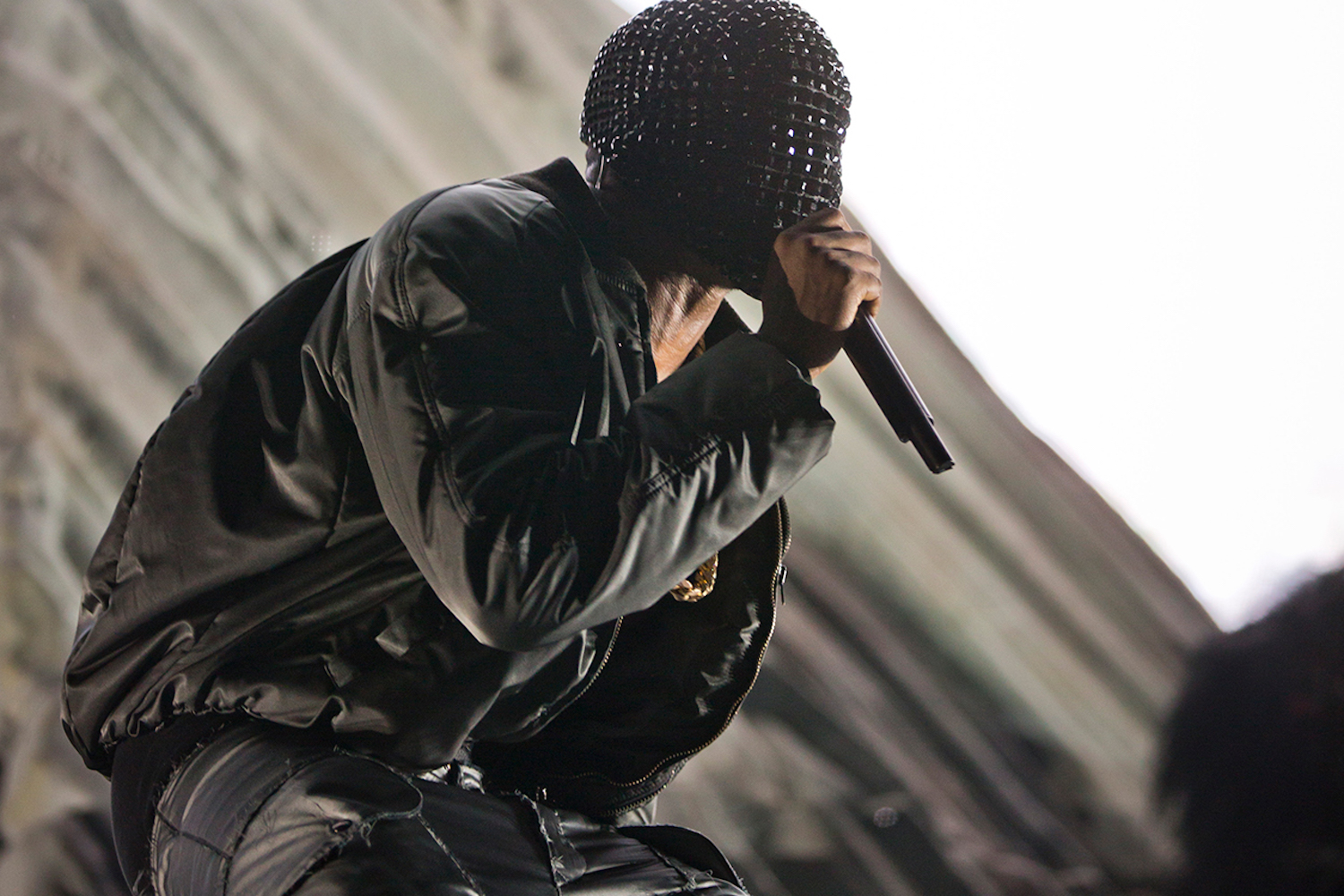 精神病还是耍帅？Kanye West 到底为啥要戴头套？ – NOWRE现客