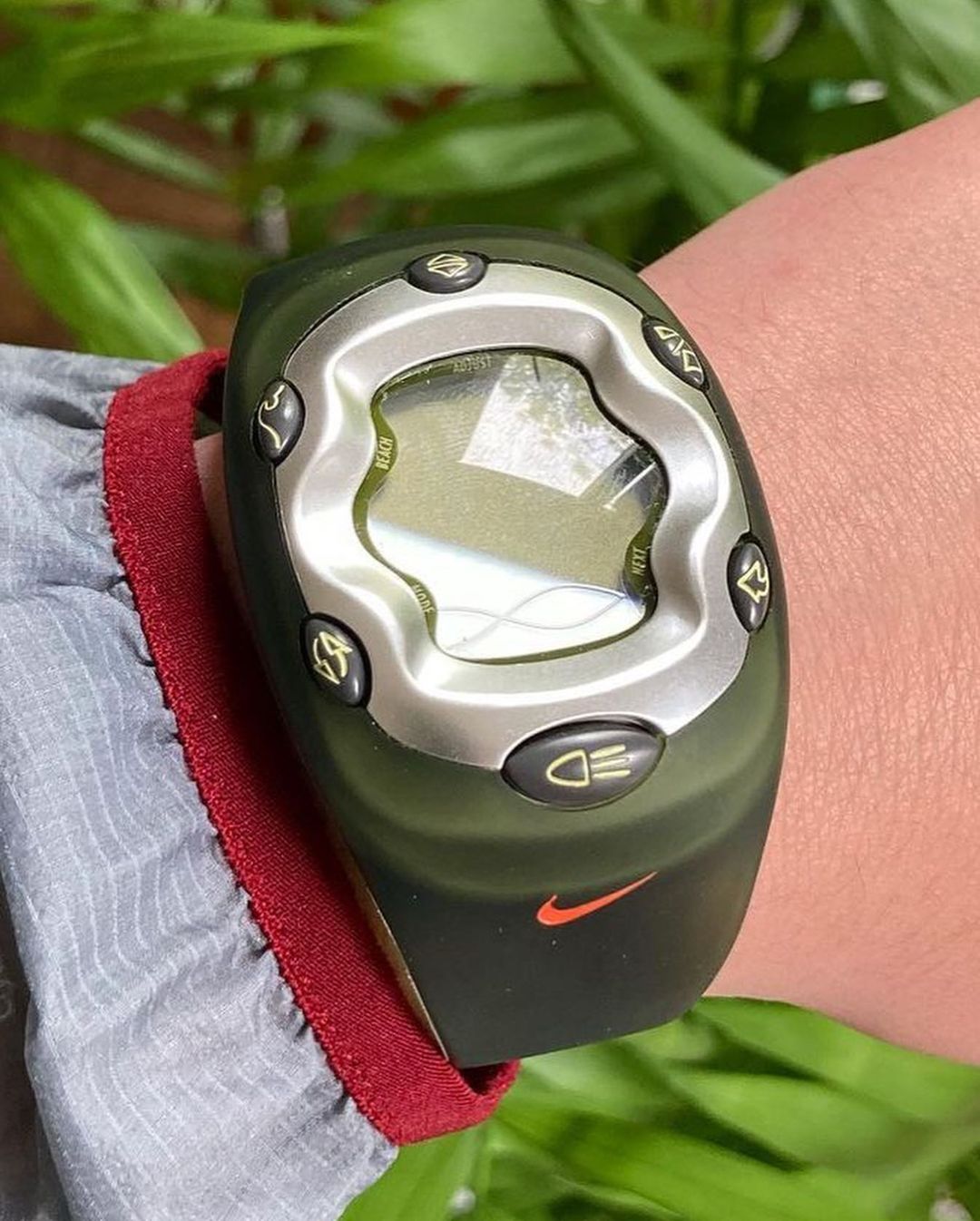 Oakley 手表火了？来看看 Nike 的吧… – NOWRE现客