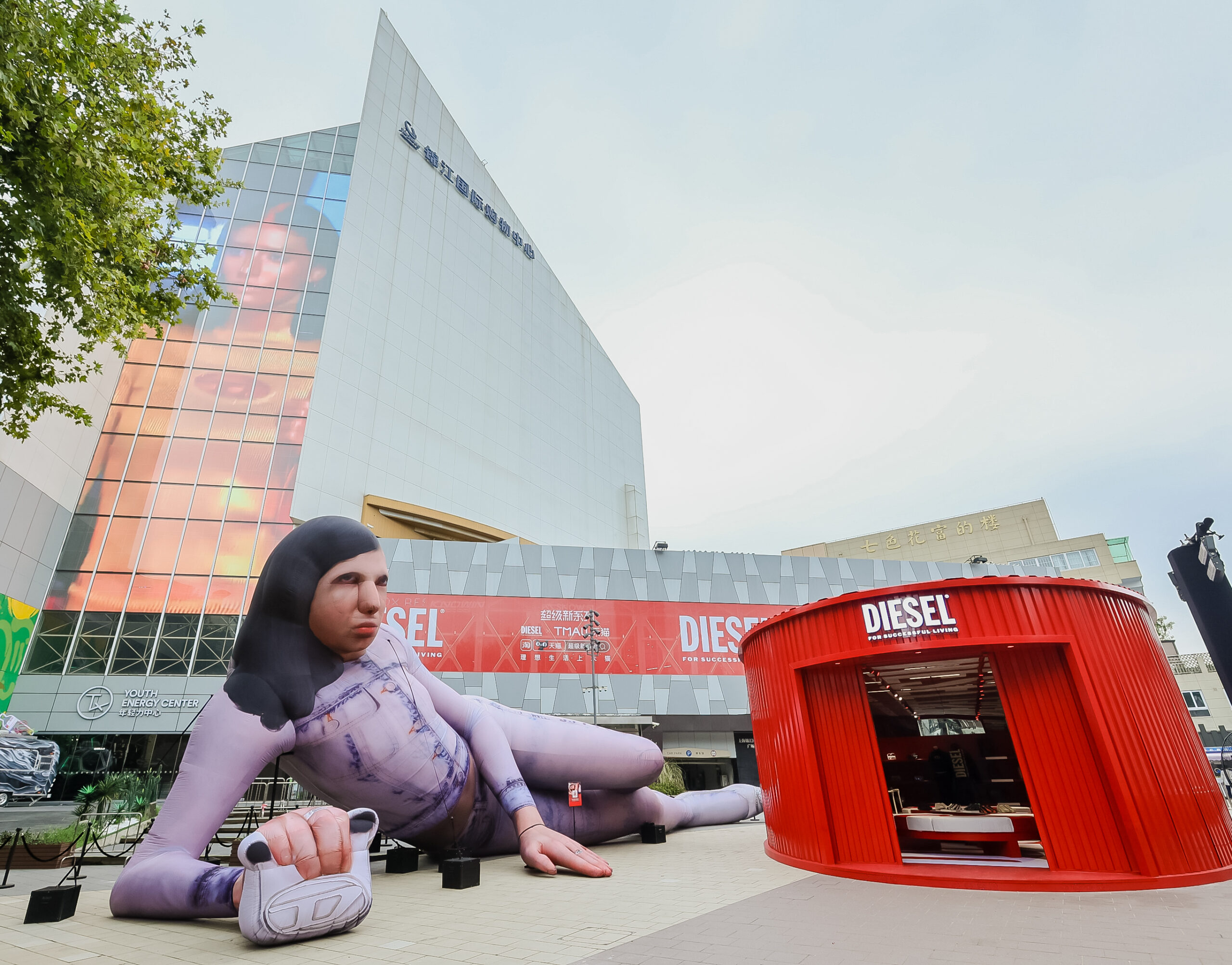 越来越怪的 DIESEL，却越做越火？ – NOWRE现客