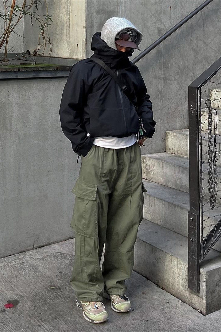 外星人风格？Charlie Constantinou 在玩一种很新的 Gorpcore – NOWRE现客