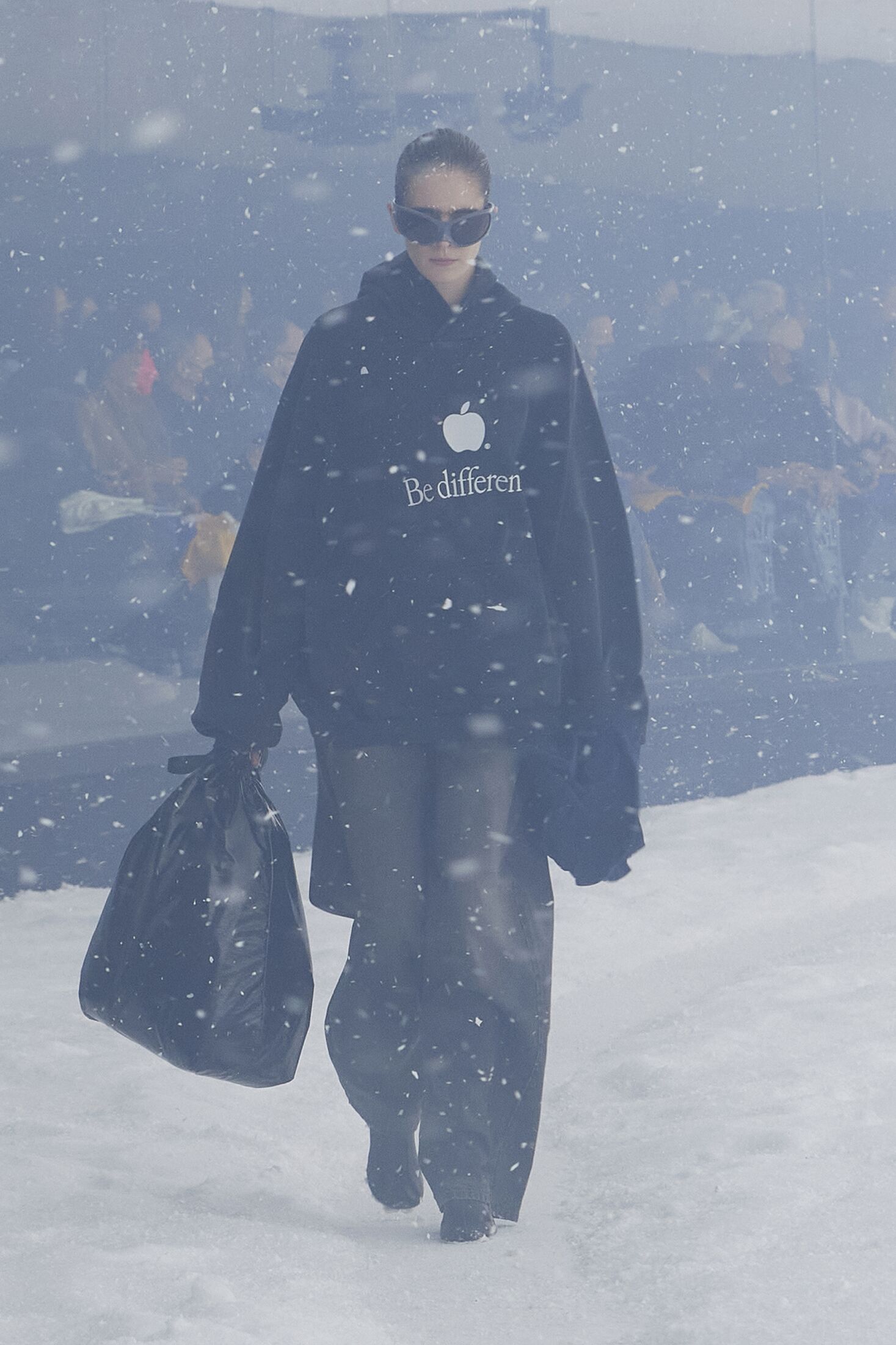 不只是「多截袖子」，「假两件」设计玩法还有这么多？ – NOWRE现客