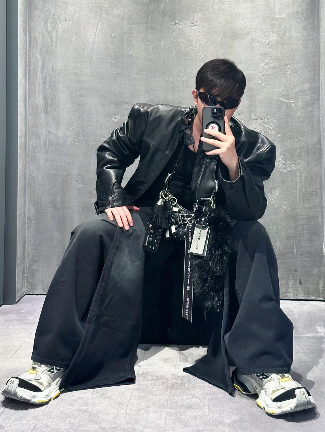 BALENCIAGA 最新款 Cargo 发布后，如何驾驭它？ – NOWRE现客